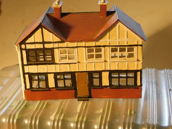 Painting old model buildings