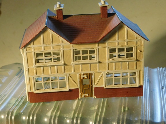 Painting old model buildings